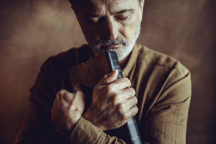 Attached to the Altar – UCKG SWEDEN